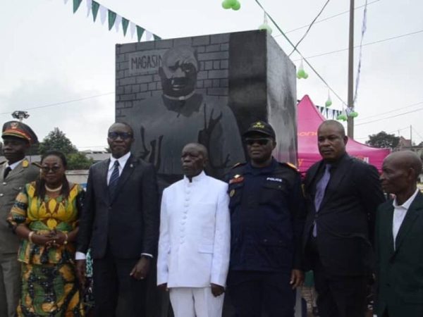 Inauguration d'un monument en hommage à Simon Kimbangu à Bukavu ...