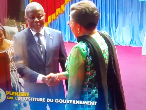 Tensions à l'Assemblée Nationale de la RDC lors de l'investiture du Gouvernement Suminwa ...