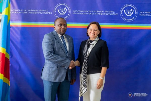 Discussions sur la sécurité entre le Vice-Premier Ministre et l ...