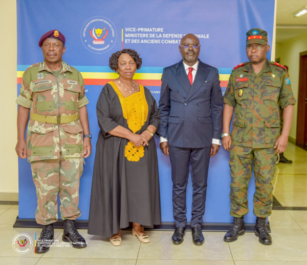 Renforcement des Liens Stratégiques : La Ministre de la Défense Sud ...